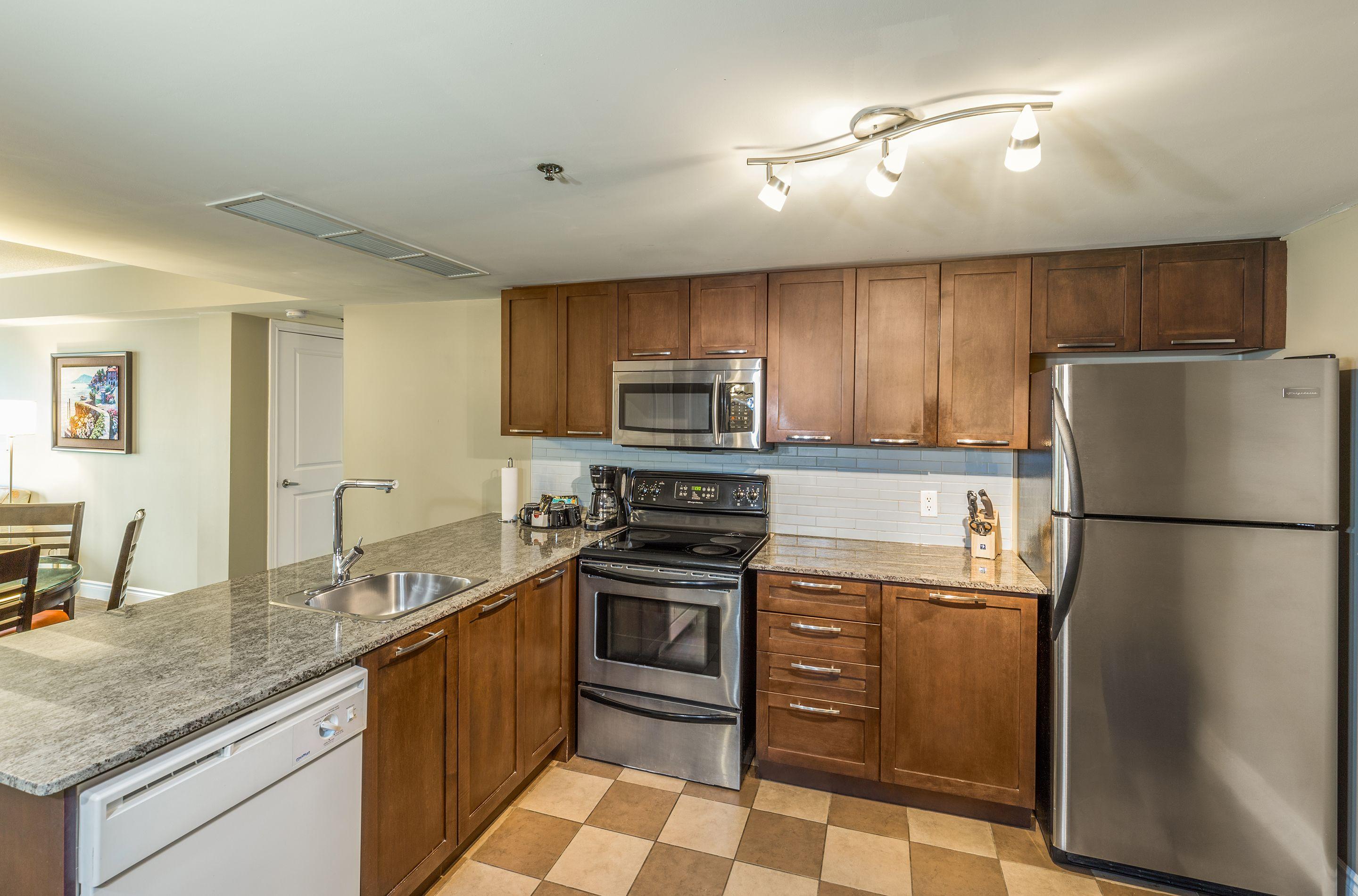 LIVING WATER RESORT | ⋆⋆⋆ | COLLINGWOOD, CANADA | SEASON DEALS FROM $173